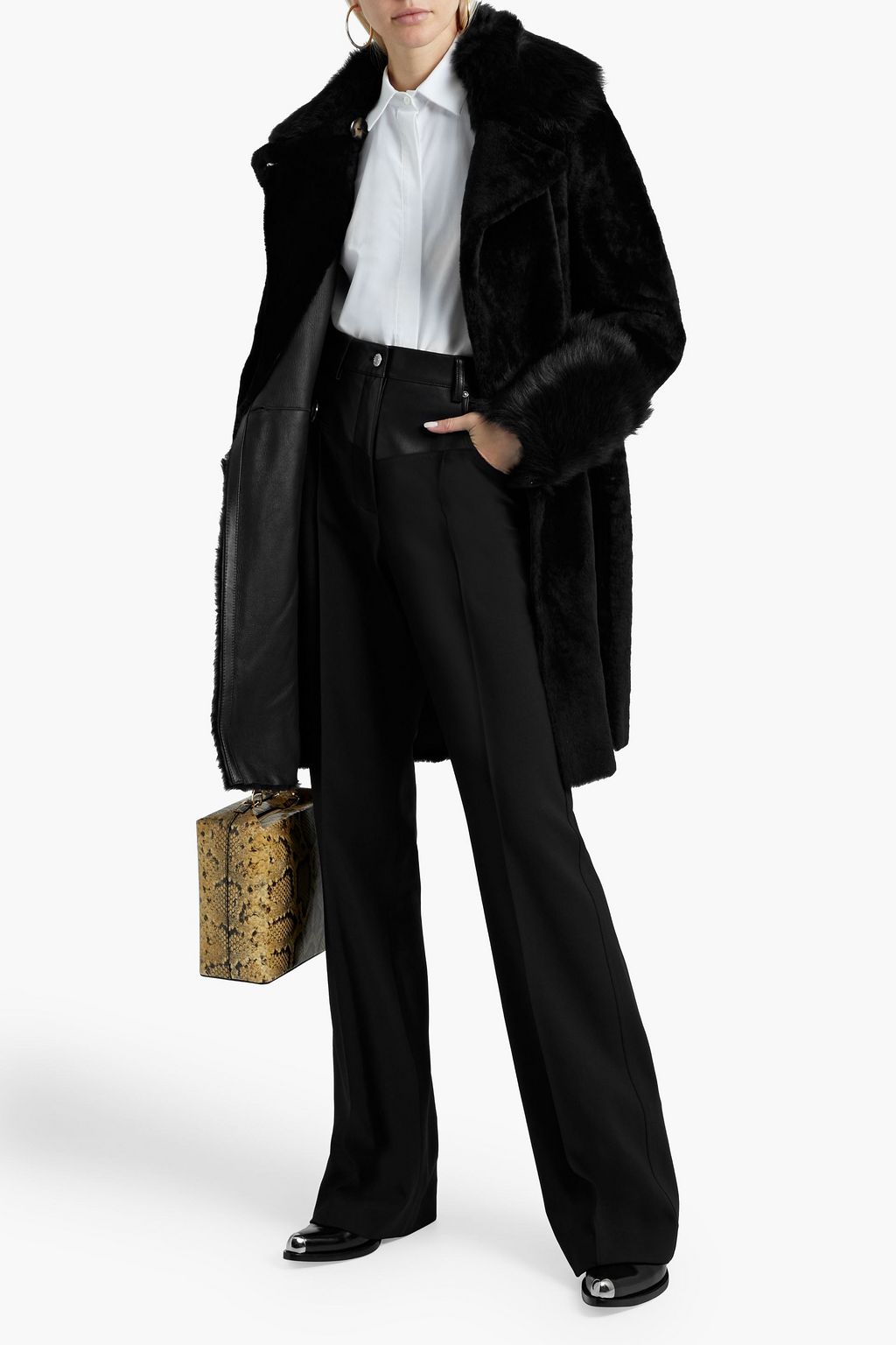 Schwarz Doppelreihiger Wendbarer Mantel Aus Shearling Sale Bis Zu schwarz-doppelreihiger-wendbarer-mantel-aus-shearling-sale-bis-zu