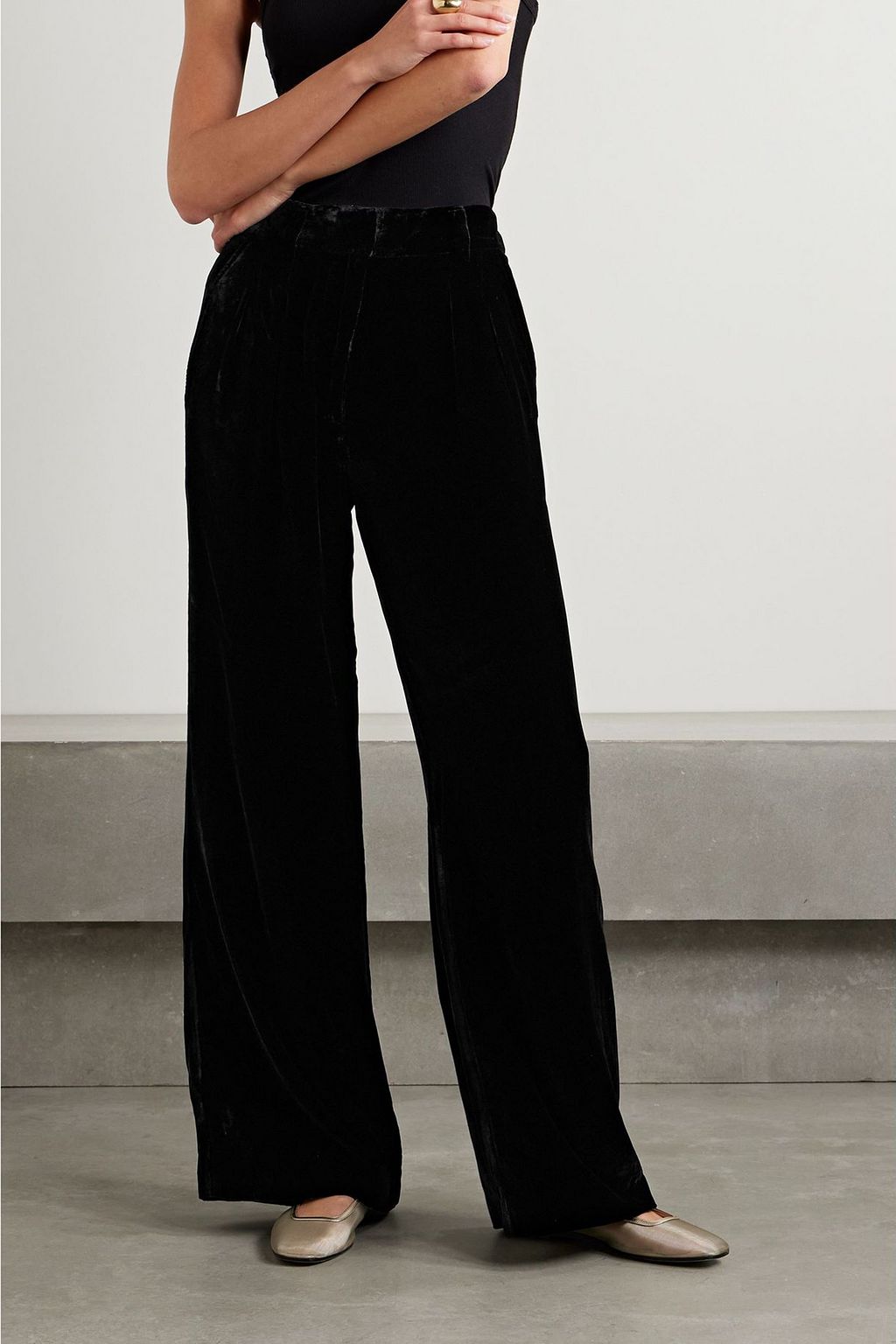 ULLA JOHNSON Hose „Veronica“ mit weitem Bein aus Samt | THE OUTNET