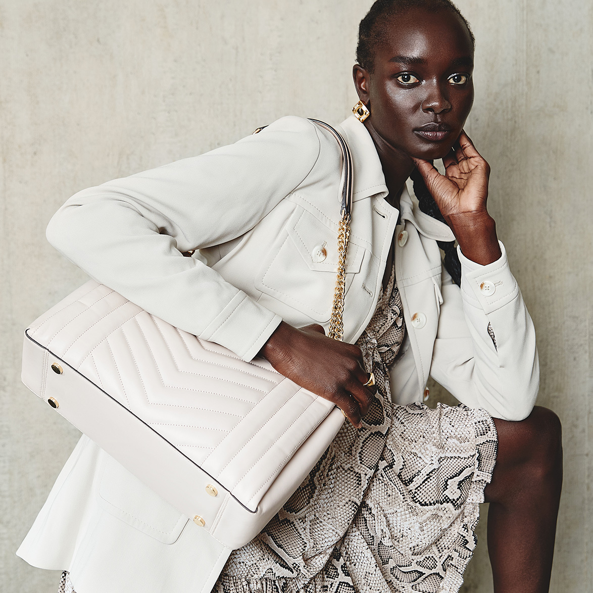 مايكل كورس أوت لت للنساء | تخفيضات الماركات الفاخرة تصل إلى٧٠٪ | ذا اوت نت